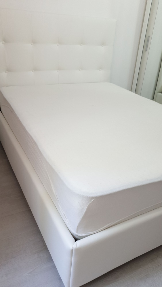 Pat tapitat Terano, material textil, somiera rabatabila inclusa ...