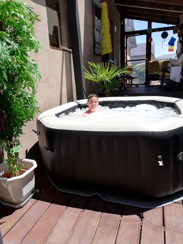 Jacuzzi Intex 28462 PureSpa™ Jet & Bubble Deluxe 6 locuri - eMAG.ro