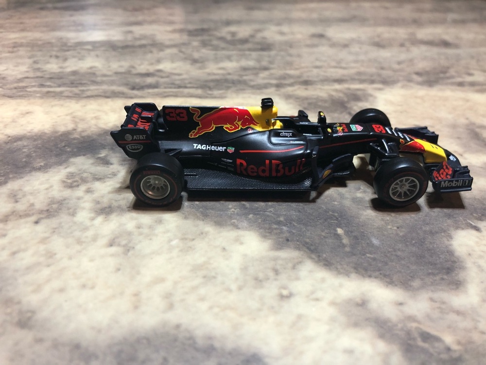 Masinuta metalica, Red Bull Infiniti RB13, Formula 1, scara 1/43 ...