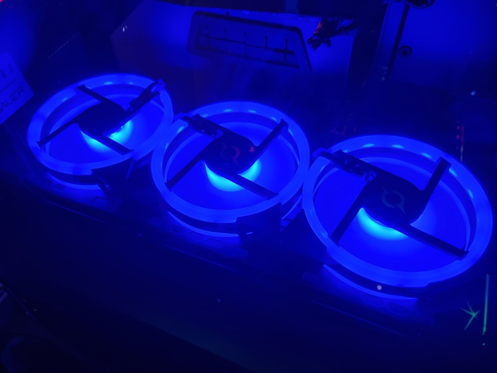 Ventilator AQIRYS Aries 3-Fan Kit - eMAG.ro