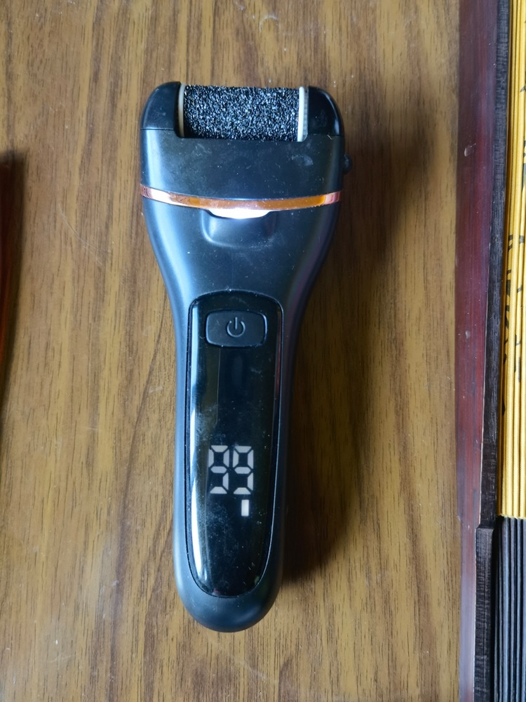 Aparat indepartare bataturi si piele uscata Calus Neo™ Foot Polisher ...
