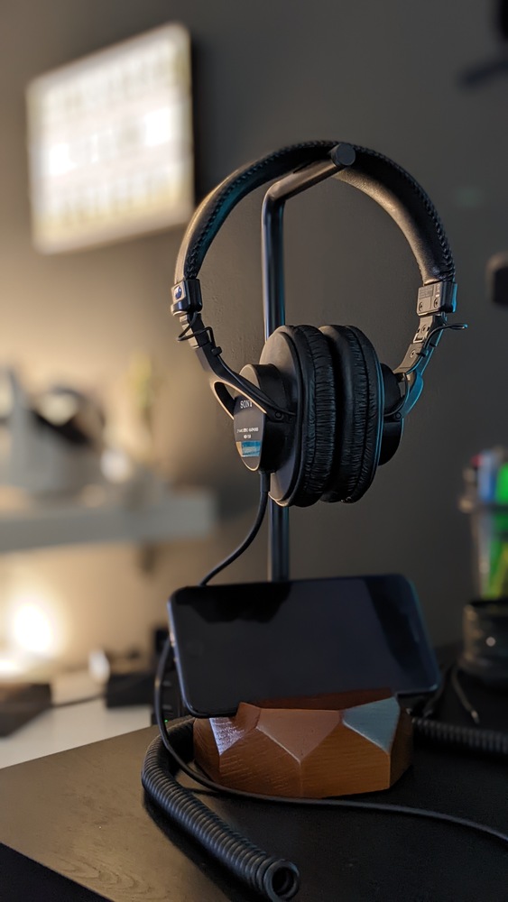 Suport pentru casti, culoare nuc, 11x11x35 cm - eMAG.ro