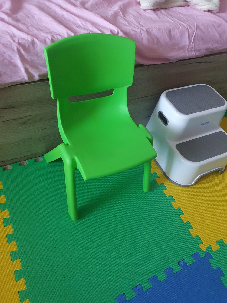 Scaun Plastic pentru copii, verde, 33x33x50 cm - eMAG.ro