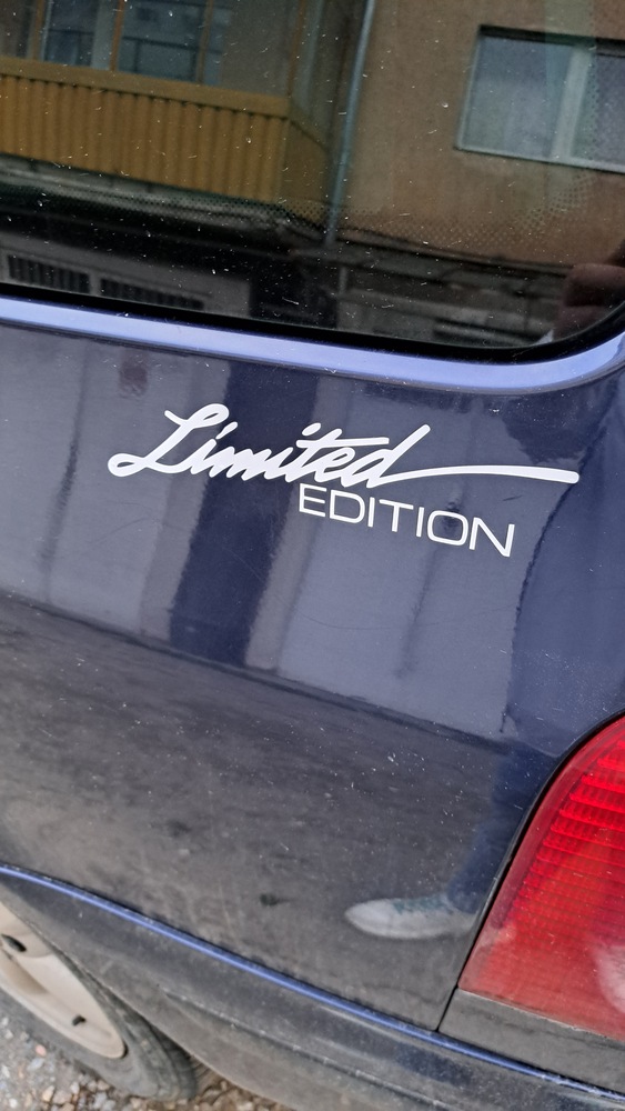 Sticker auto "Limited edition'', 20x5cm, Negru - eMAG.ro