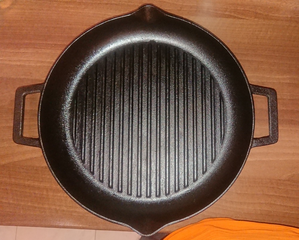 Placa gratar, fonta, rotunda, cu manere si cioc, 33.5x4.5 cm, Perfect ...