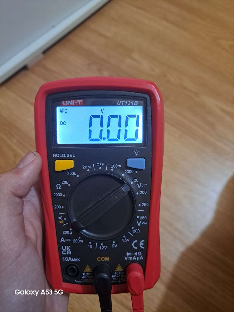 Multimetru digital UNI-T UT131B, Afisaj LCD, tester diode/baterii ...