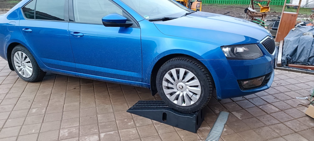 Set rampa auto pentru reparatii, 3 tone, anvelope pana la 235 mm, 2 ...