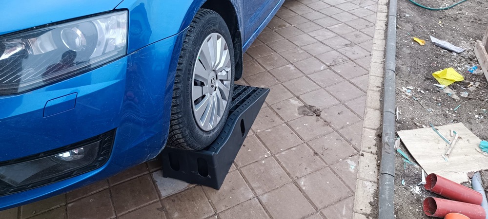 Set rampa auto pentru reparatii, 3 tone, anvelope pana la 235 mm, 2 ...