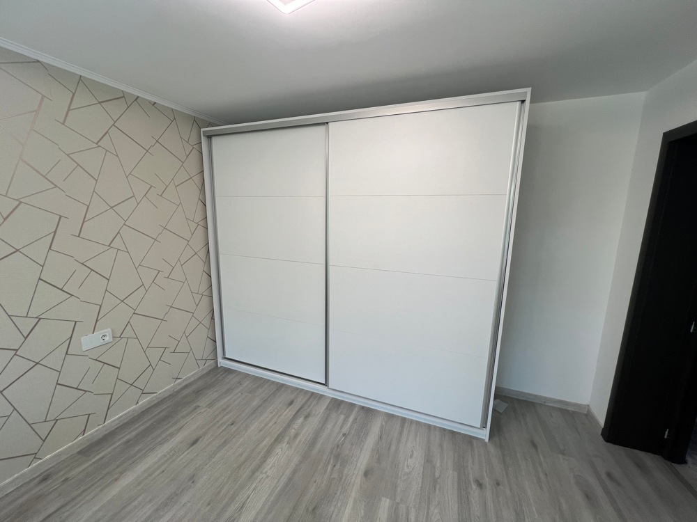 Dressing cu usi glisante 4f, Alb, H 240 x L 240 x A 60 cm, PAL 18 mm ...