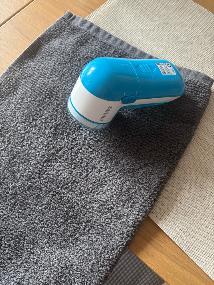 Aparat de curatat scame Philips GC026/00, 8800 rotatii/min, Alb ...