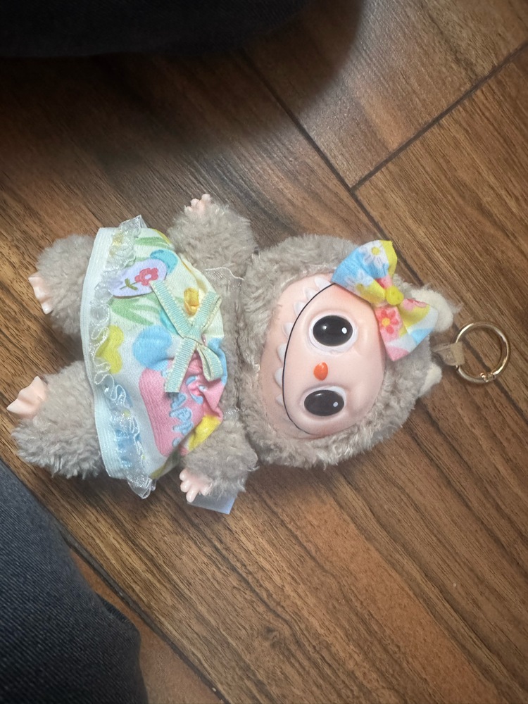 Jucarie de Plus Labubu, Micutul Monstru Pufos 17 cm, Maro, lulu® - eMAG.ro