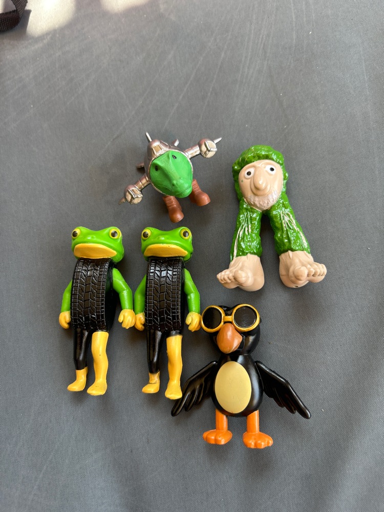 Set 5 figurine tung tung sahur, tralalelo tralala, rechinul cu adidasi ...