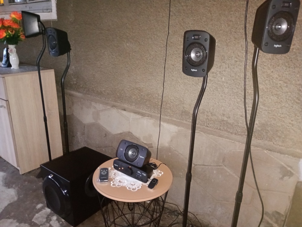 Boxe Logitech 5.1 Z906, 500W RMS - eMAG.ro
