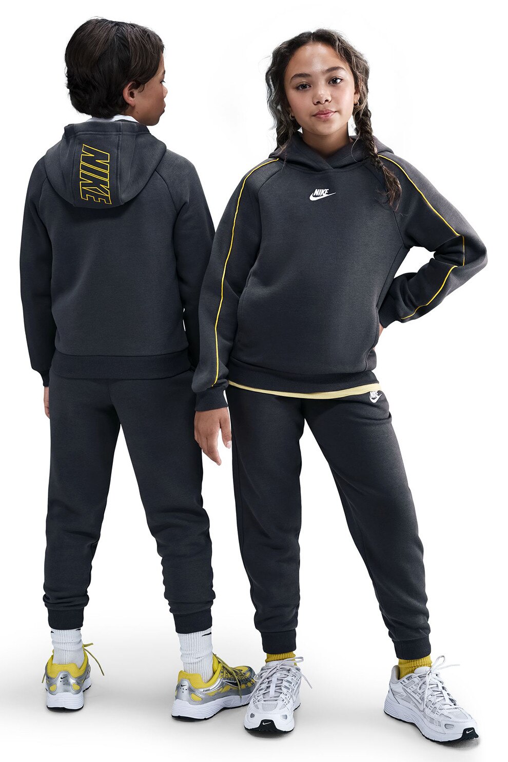 Nike, Trening din material fleece Club, Galben, Gri carbune, 137-147 CM ...