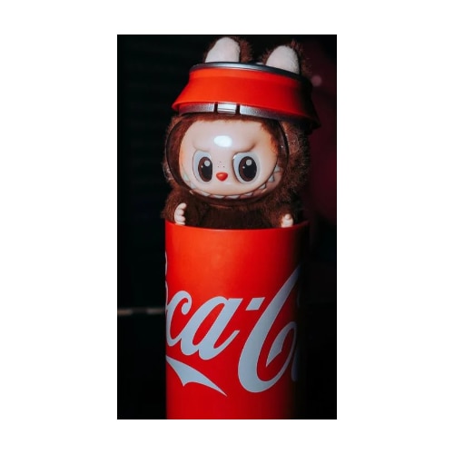 Figurina Pop Mart LaBubu Coca Cola, maro-rosu, 14cm, personaj cu cap ...