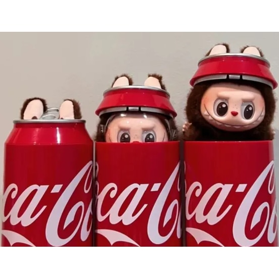 Figurina Pop Mart LaBubu Coca Cola, maro-rosu, 14cm, personaj cu cap ...
