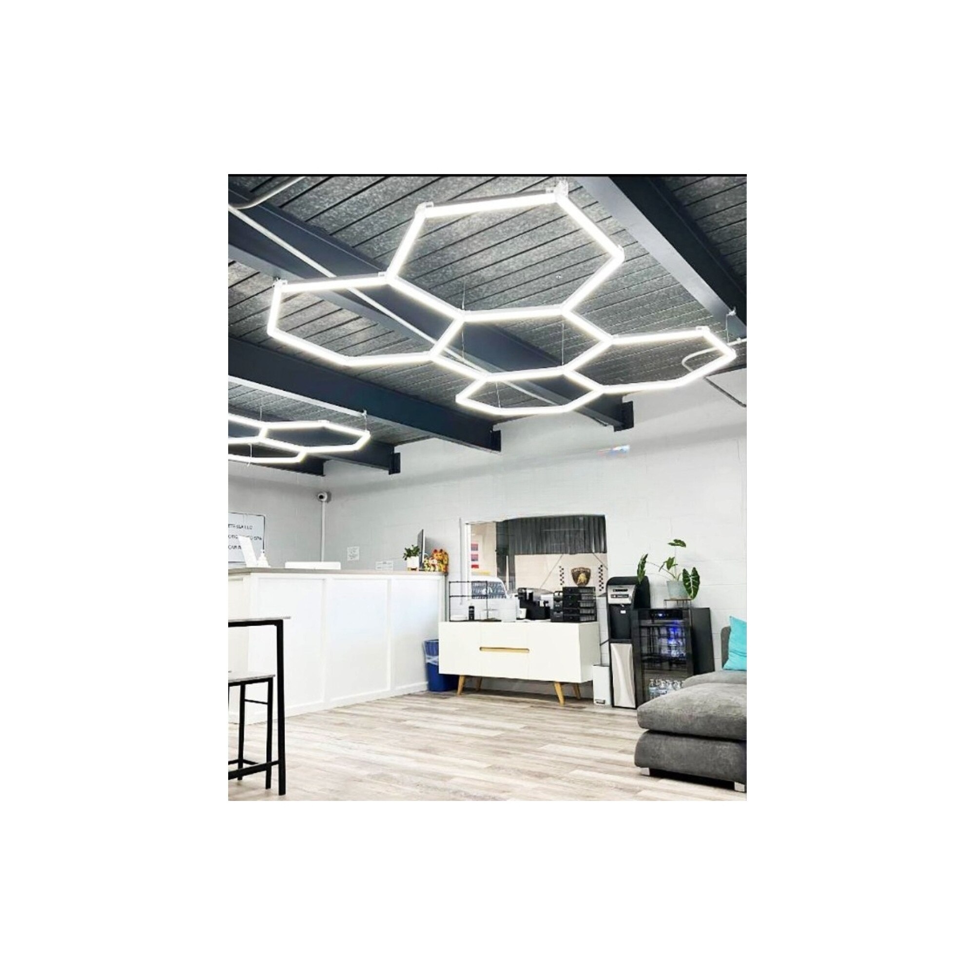 Set lumini LED hexagonale 168W 6000K alb rece pentru tavan atelier ...