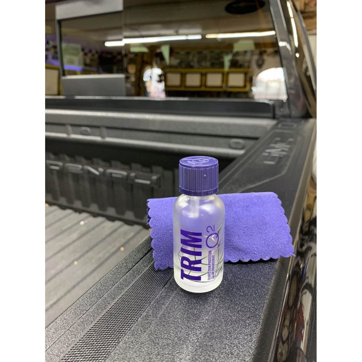 Gyeon Q2 TRIM Kit 30 мл за защита на непокрити пластмаси, хидрофобни ...