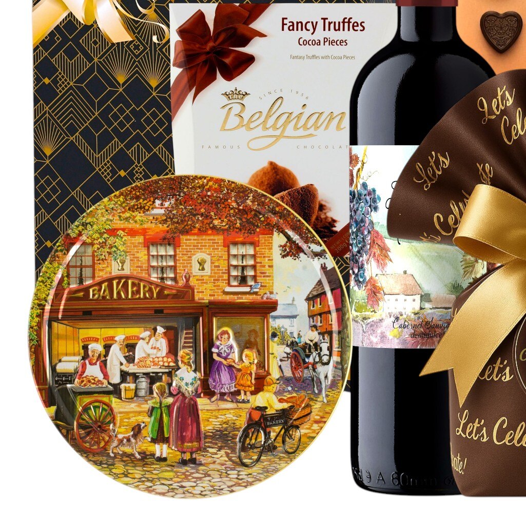 Pachet Cadou Gold Deluxe - Vin Rosu Cabernet, Panettone, Praline Fine ...