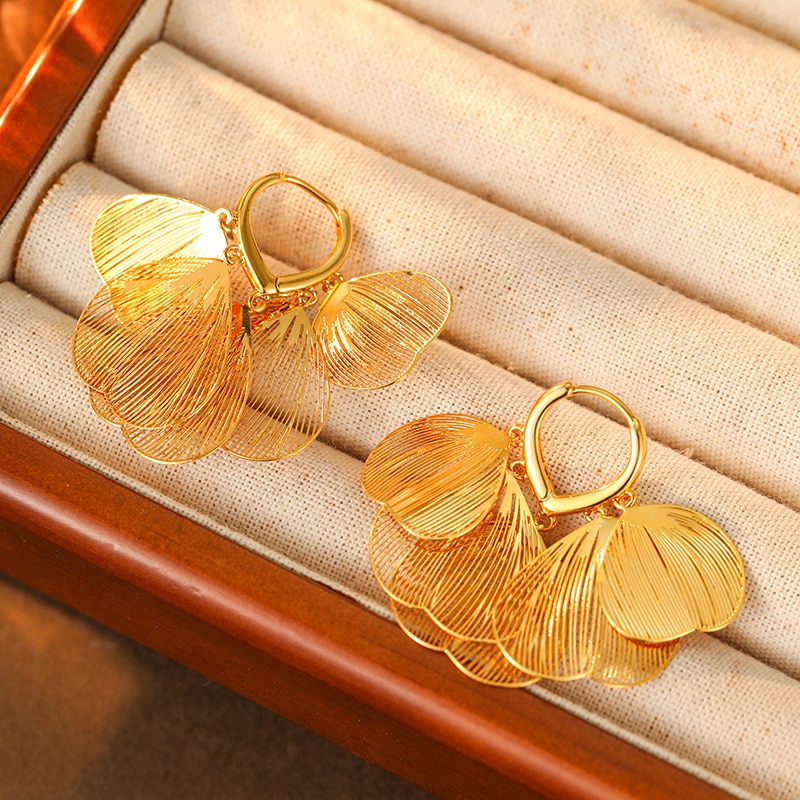 Cercei din argint 925 placat cu aur 18K, inspirati din frunza de ginkgo ...