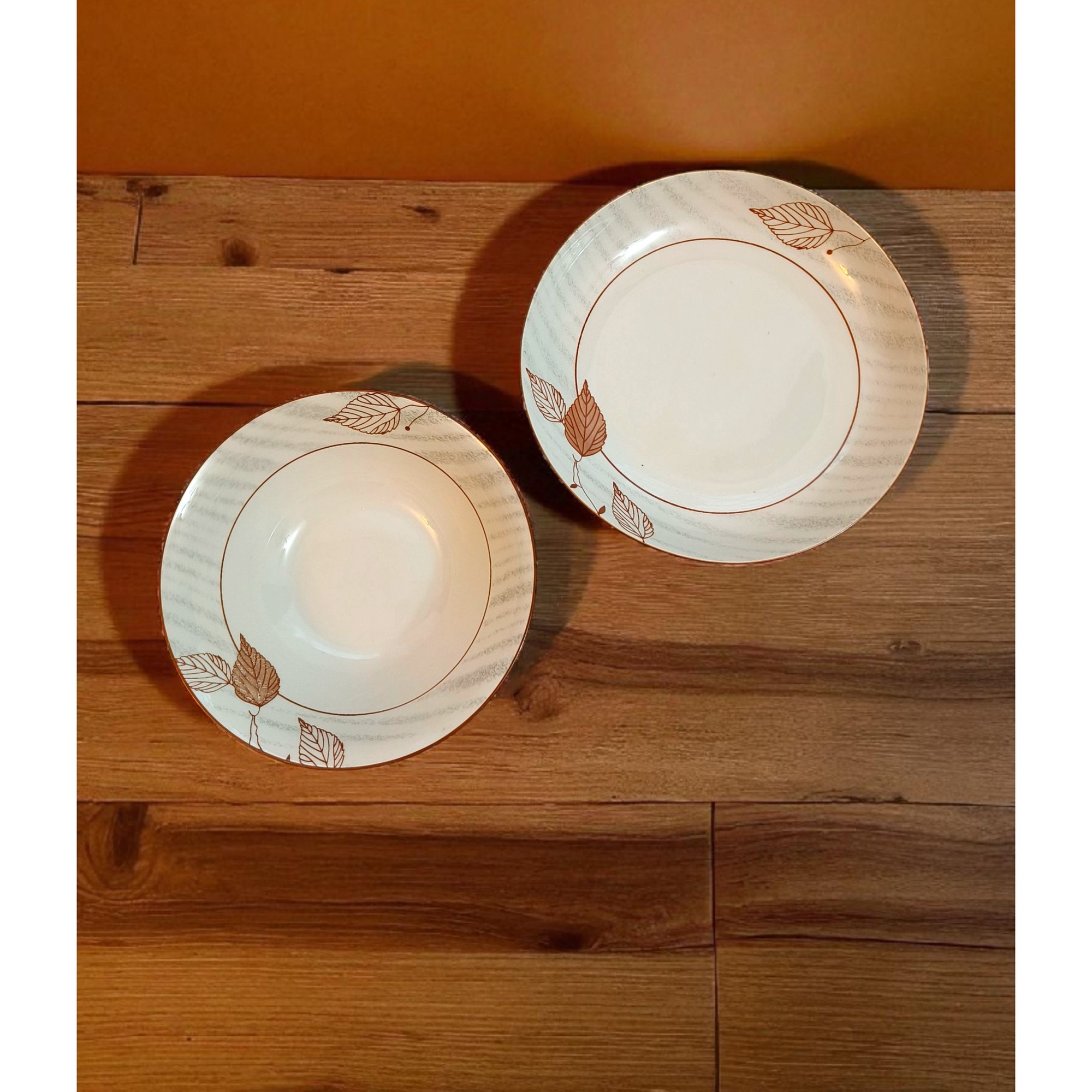 Set veselă 12 piese model frunze, ceramică, 6 farfurii 20.5x3.5cm, 6 ...