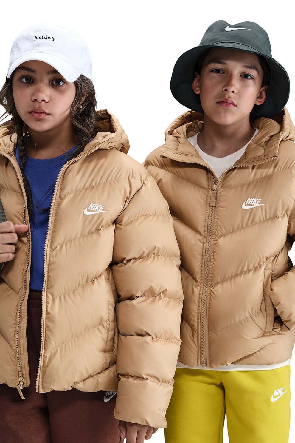 Nike, Geaca lejera cu vatelina si logo, Camel, 128-137 CM - eMAG.ro