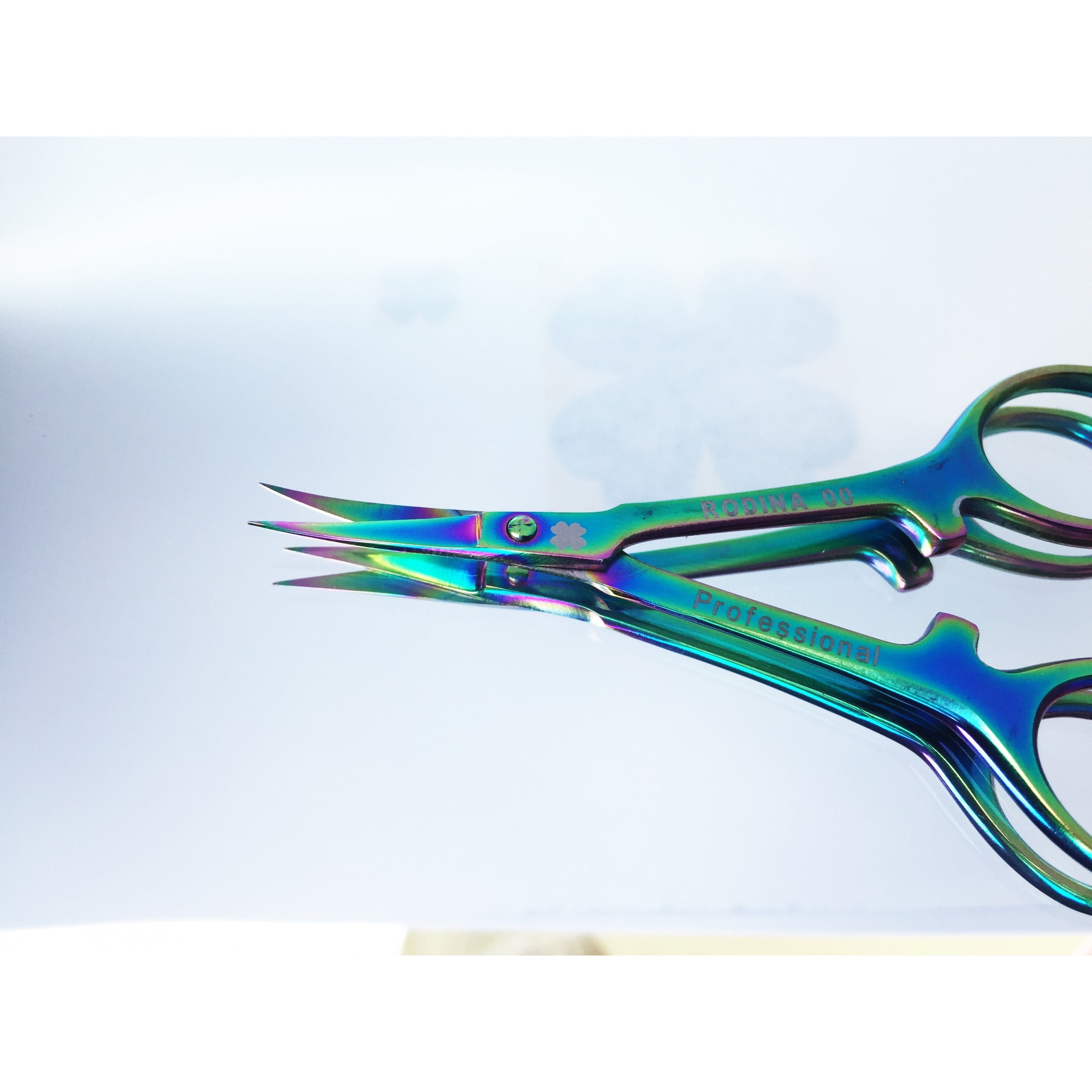 Forfecuta pentru cuticule si unghii, profesionala, design propriu ...