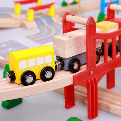 Set Sine De Tren Din Lemn Cu Accesorii 92 Piese Emagro