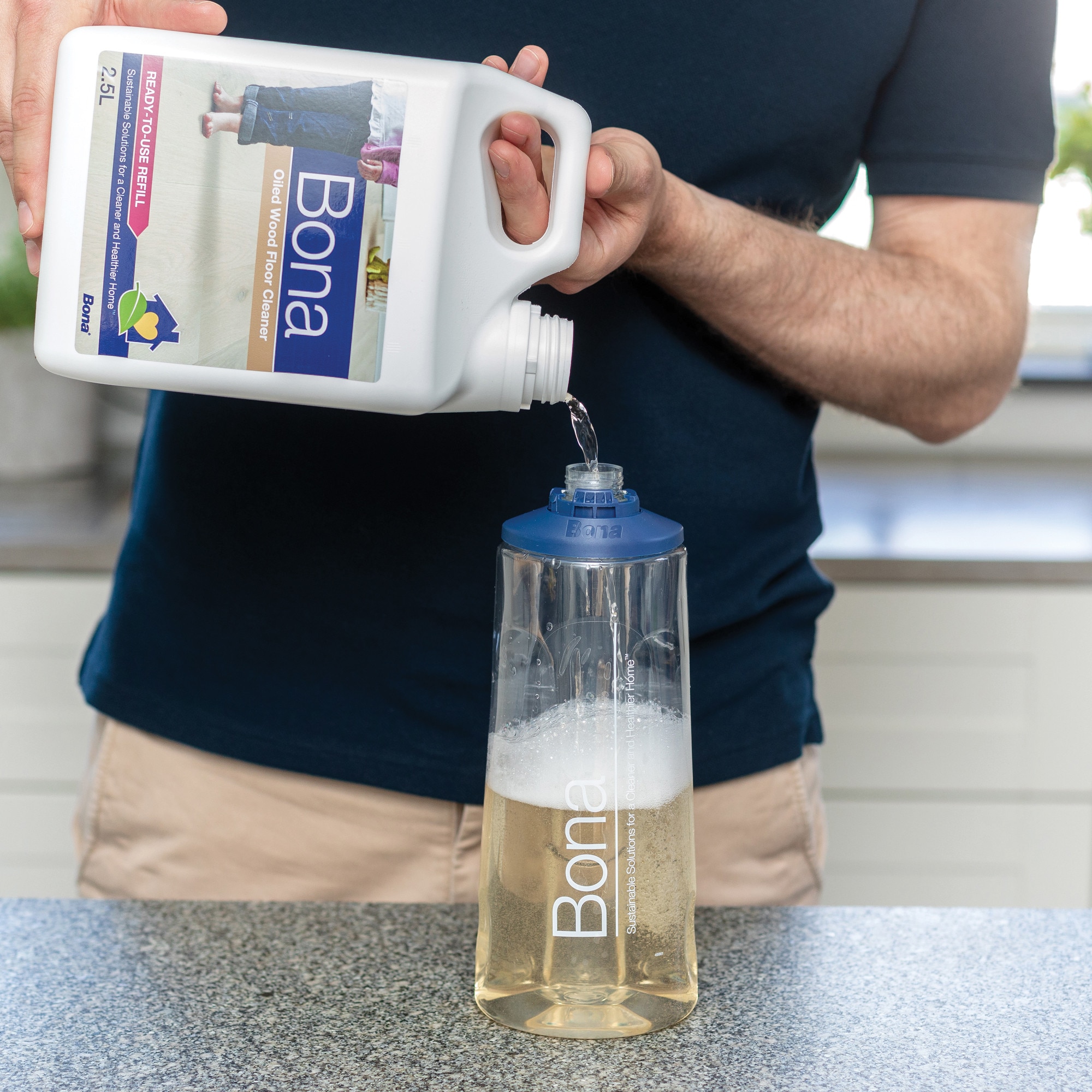 Detergent Bona pentru Parchet Uleiat – rezerva economica 2.5 L, pe baza ...