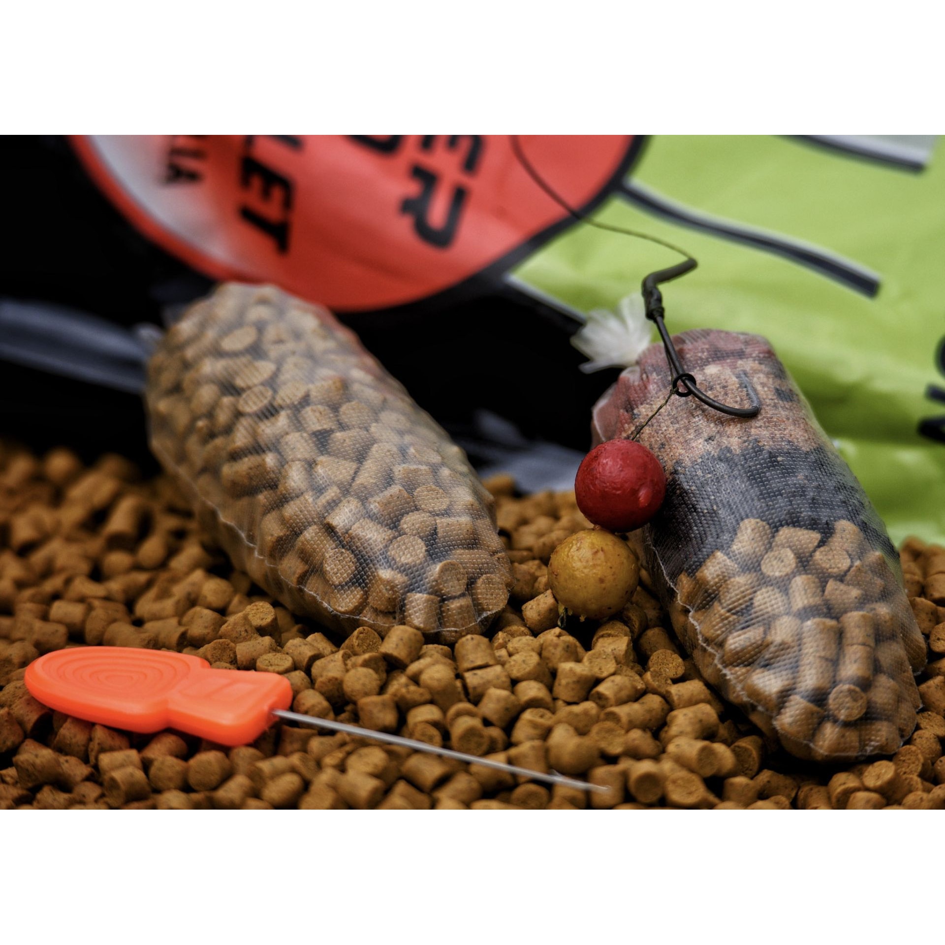 Micro Pellet crap SuperFeed 2 mm 1 kg Chili Robin Red - eMAG.ro