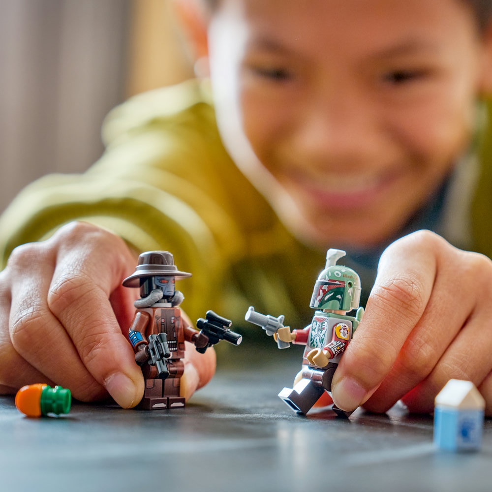 Set de constructie LEGO® Star Wars™ Speeder-ul lui Cobb Vanth 75437 ...