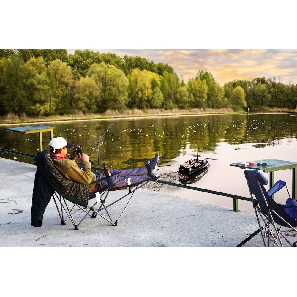 Barca de momeala cu GPS Fishing Expedition Xlegend - eMAG.ro