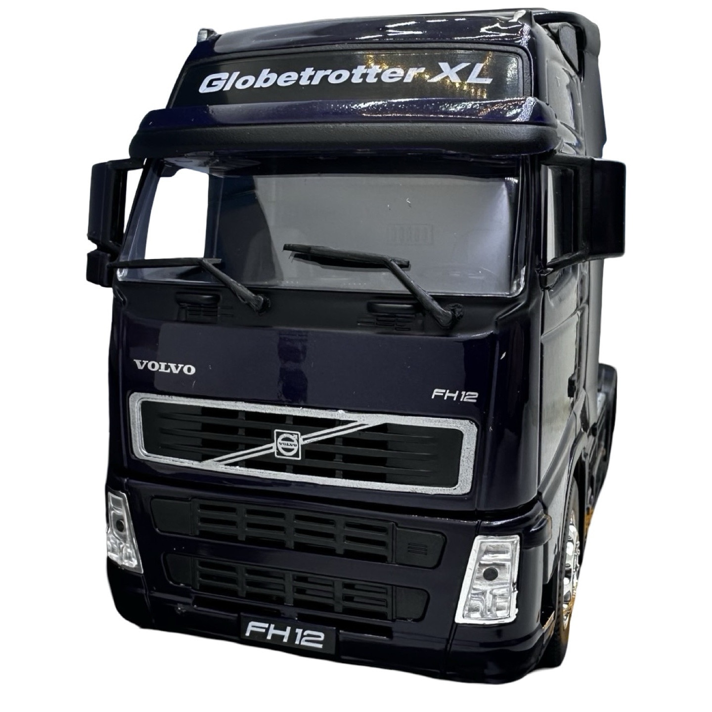 Macheta Cap tractor Volvo Fh12 Globetrotter XL indigo - eMAG.ro