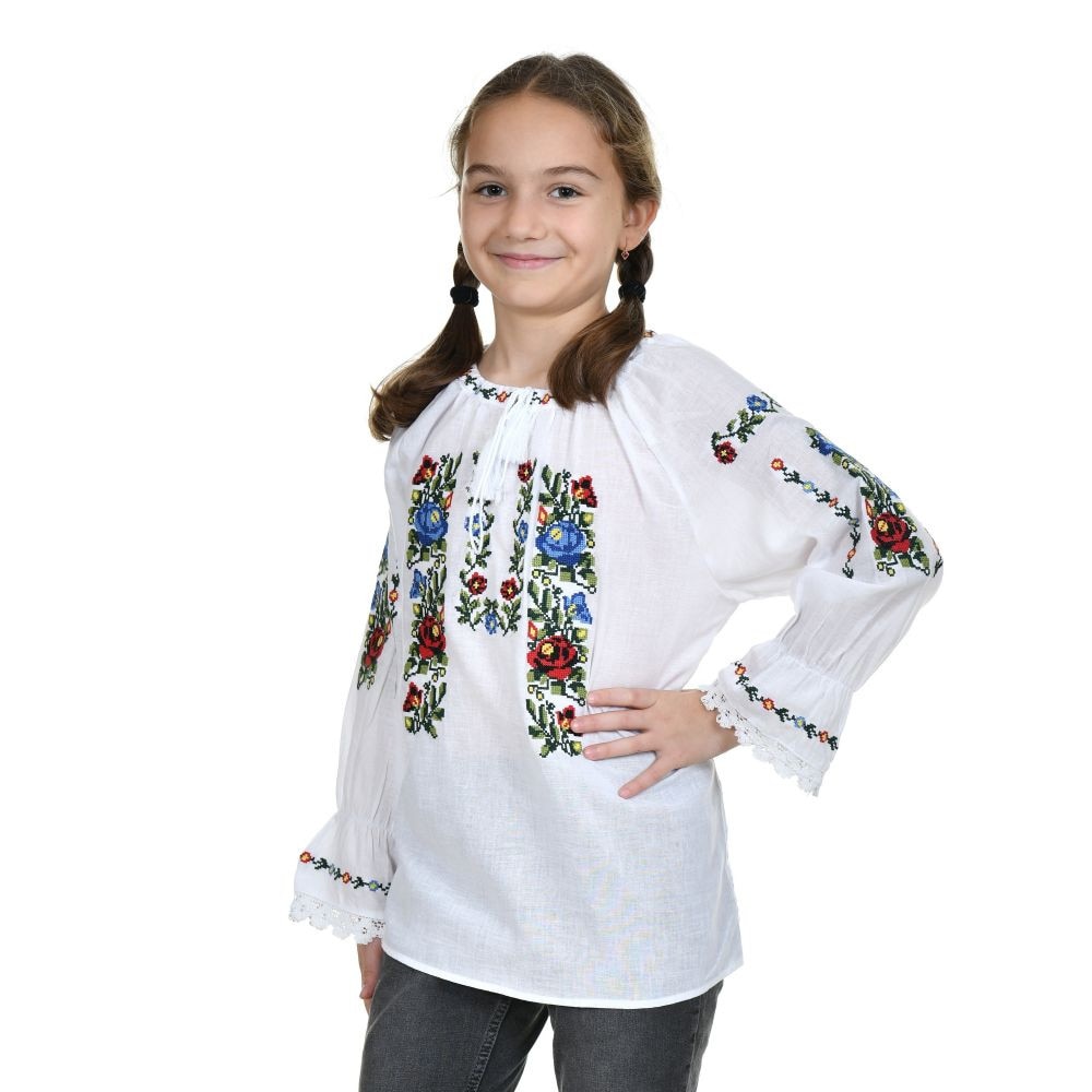 Ie nationala fete, alba, broderie cu motive florale, traditionale ...