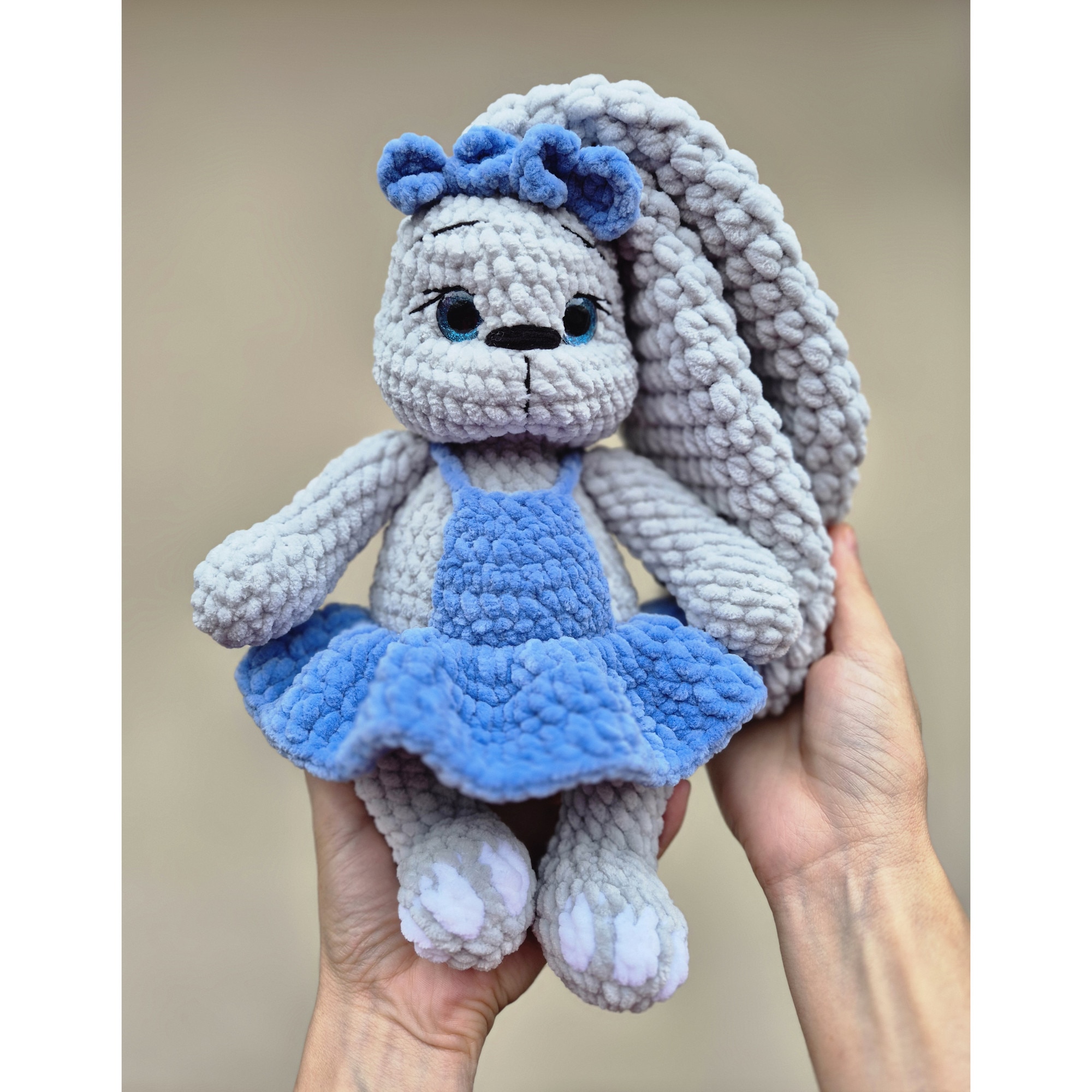 Iepuras crosetat din plus – jucarie handmade moale, cadou perfect ...