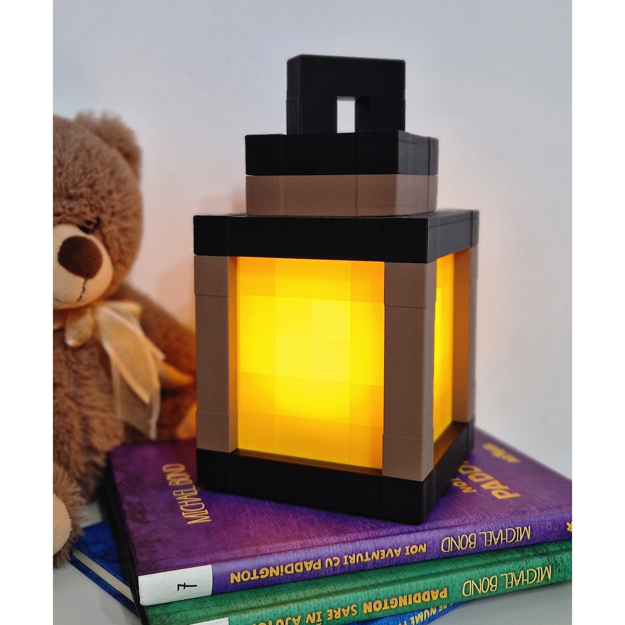 Lampa de veghe LED portabila, lanterna tip Minecraft, multicolor ...