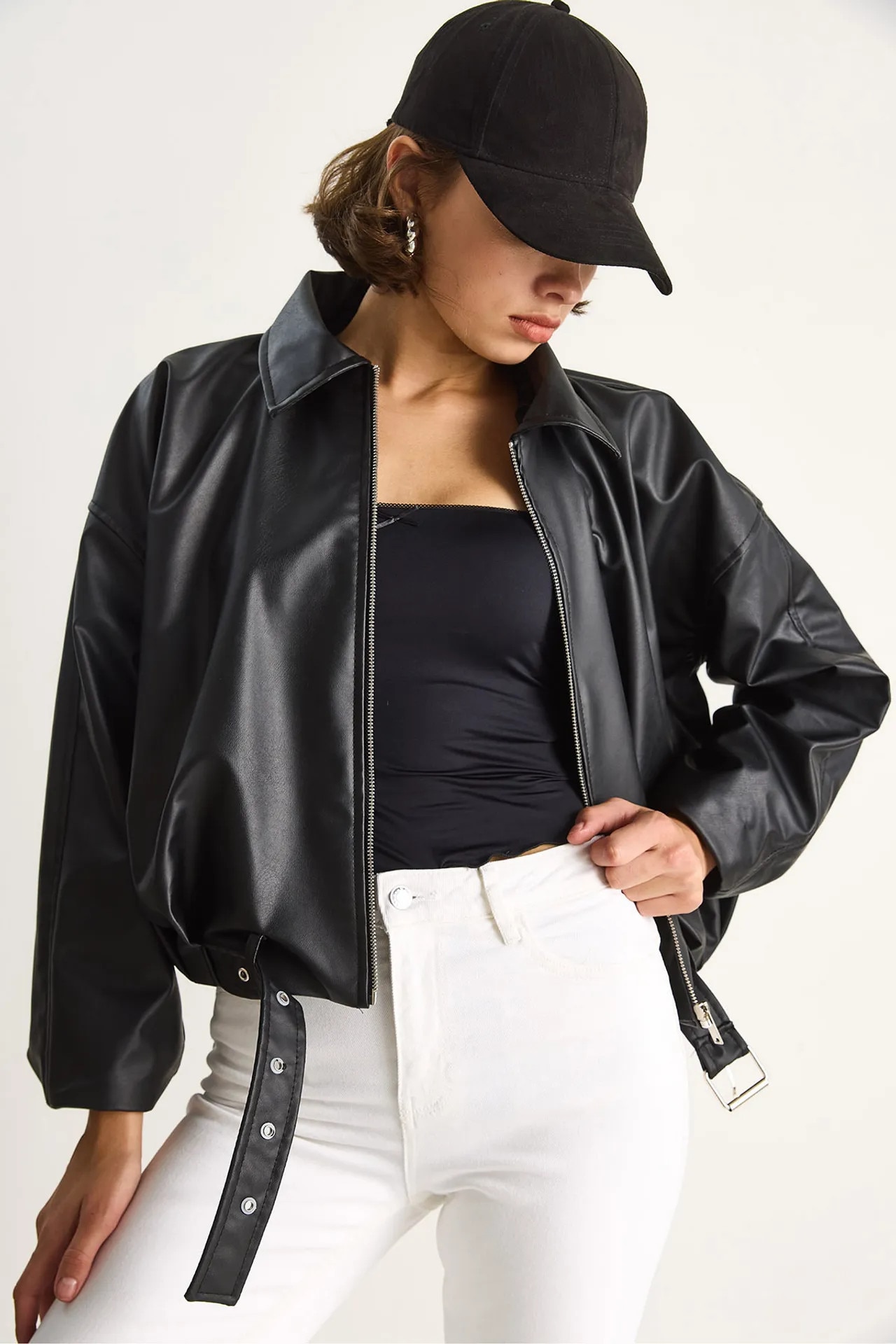 Geaca bomber HiCCUP din imitatie de piele, neagra, textila, M INTL ...