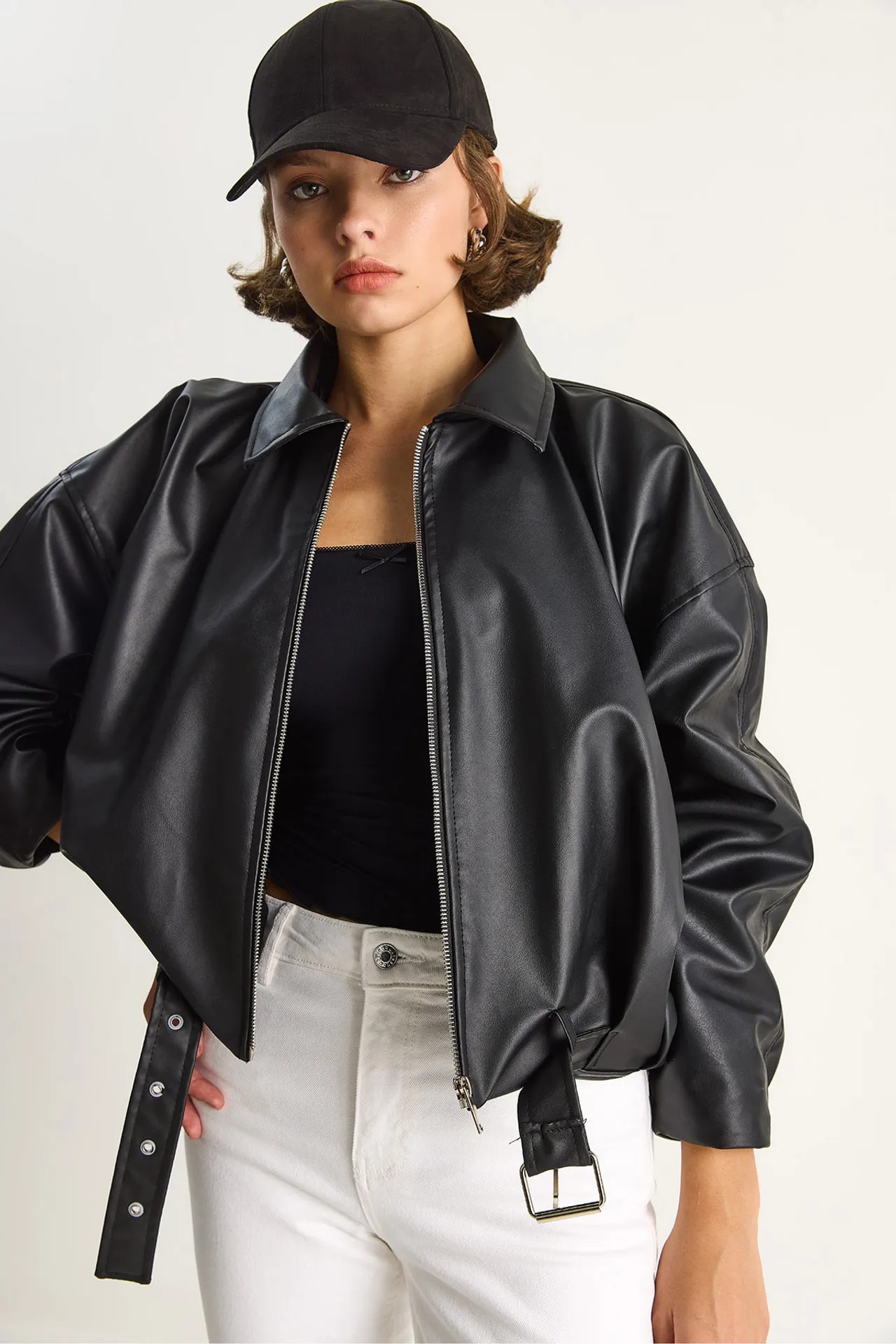 Geaca bomber HiCCUP din imitatie de piele, neagra, textila, M INTL ...