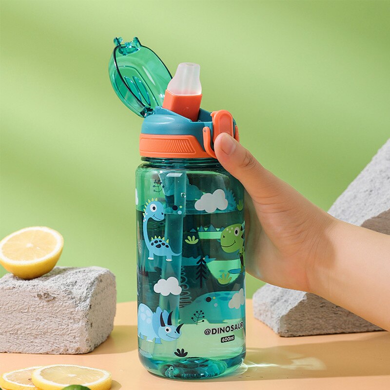 Gyermek kulacs, rajzfilmes mintával, 600 ml-es űrtartalom, barátságos ...