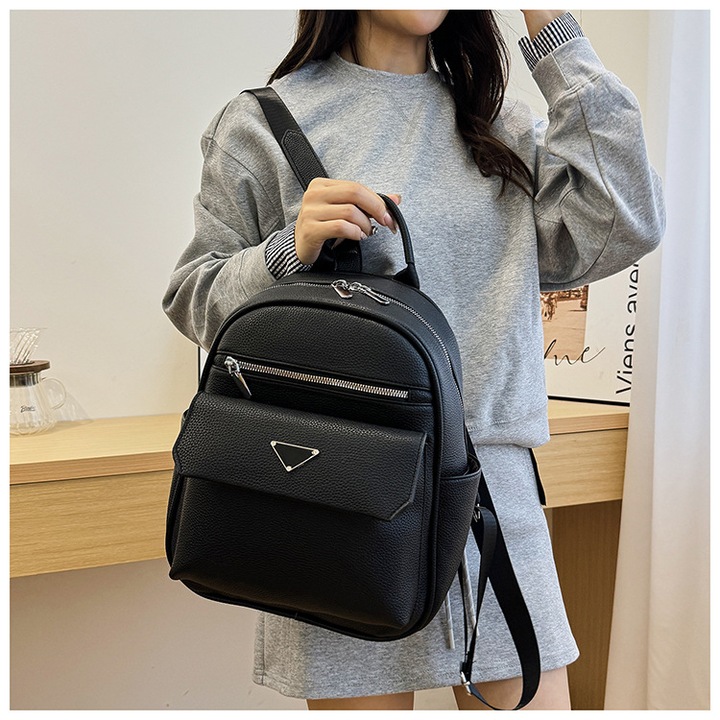 Rucsac de dama din piele ecologica cu buzunare exterioare cu fermoar ...