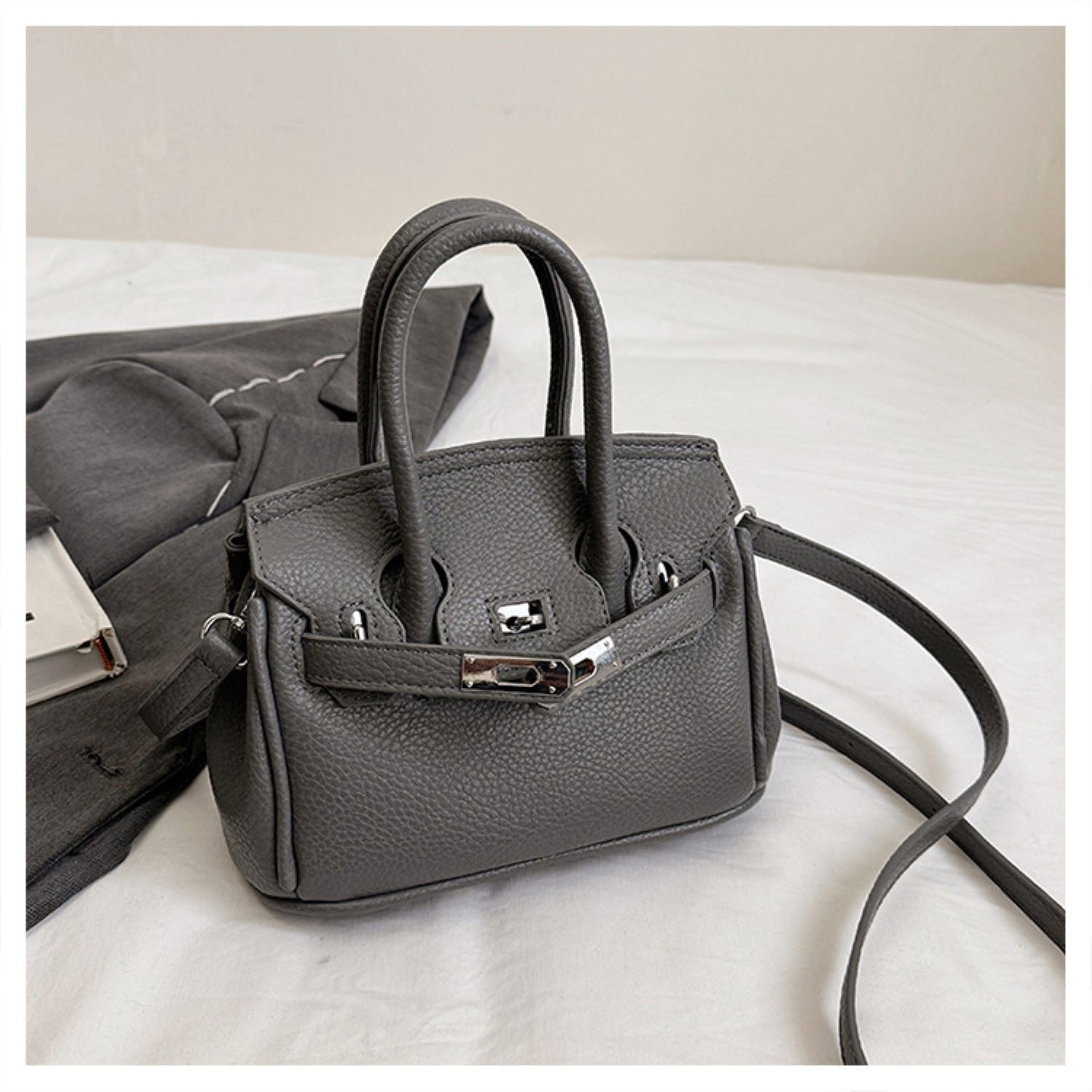 Geanta de inalta calitate din material PU, tote cross-design, cu forma ...