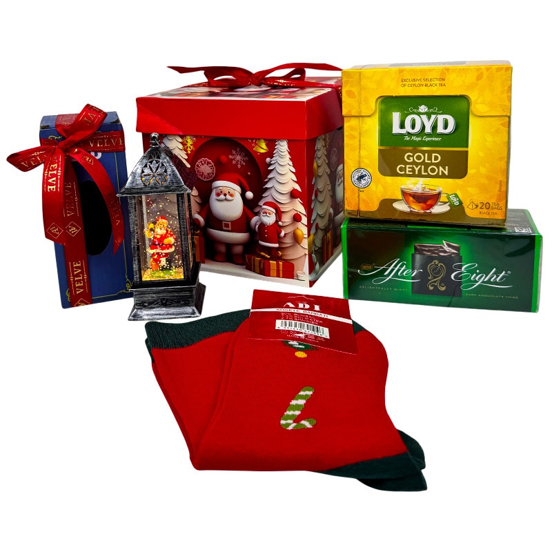 Pachet Christmas Delight, cu felinar decorativ, ciocolata After Eight ...