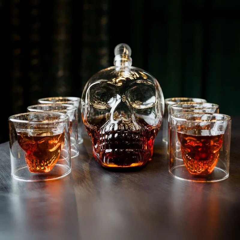 Set Cadou Decantor Sticla Tip Craniu 1000 ml cu 6 Pahare, Tava Free ...