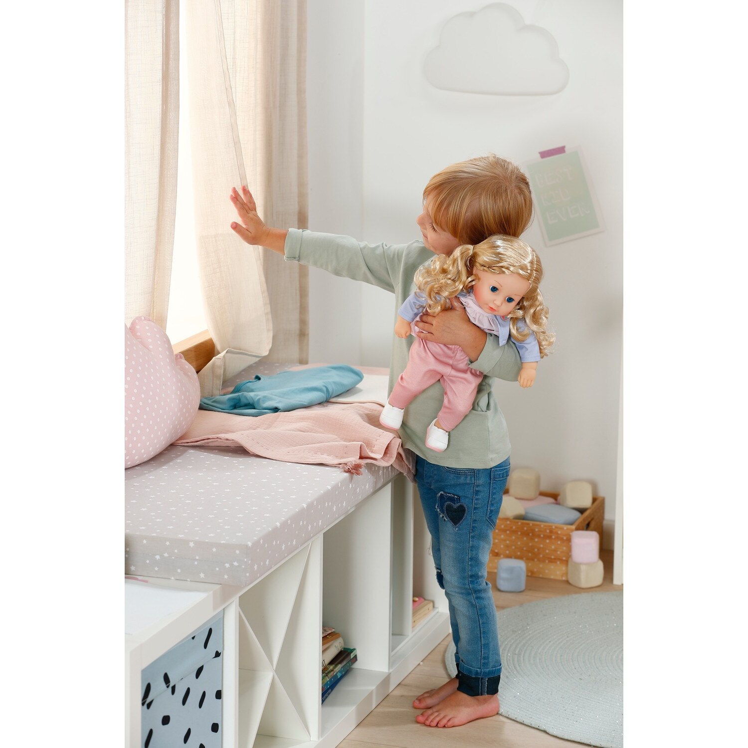 Papusa Baby Born Sophia, 36 cm, costum colorat, ochi clipitori, set cu ...