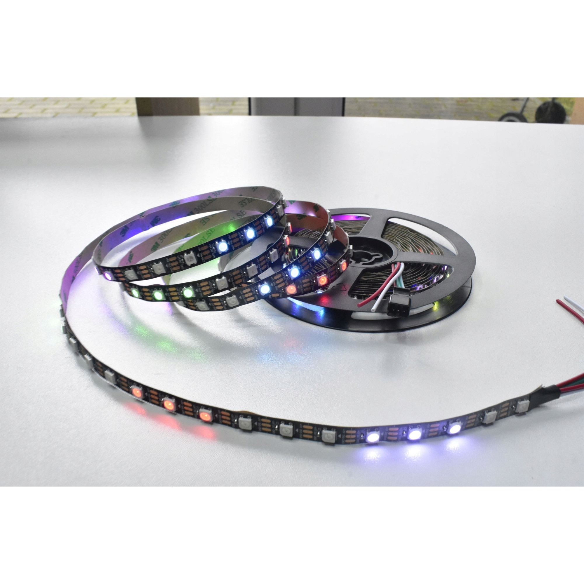 ЛЕД лента LDN WS2812B Magic 60 led/m RGB 5m, IP20, 300 LED-a - eMAG.bg