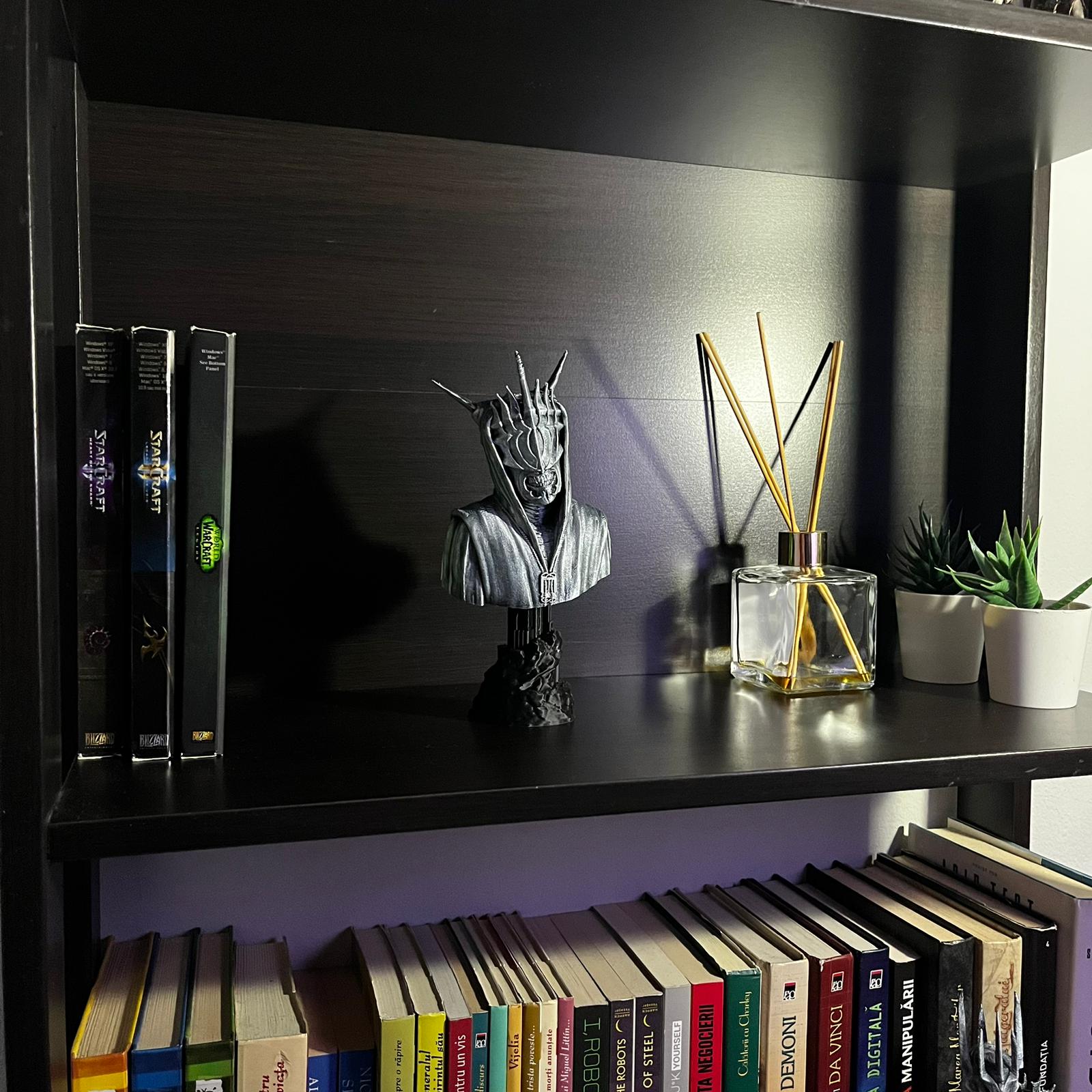 Figurina Lord of the Rings – Mouth of Sauron 19cm - eMAG.ro