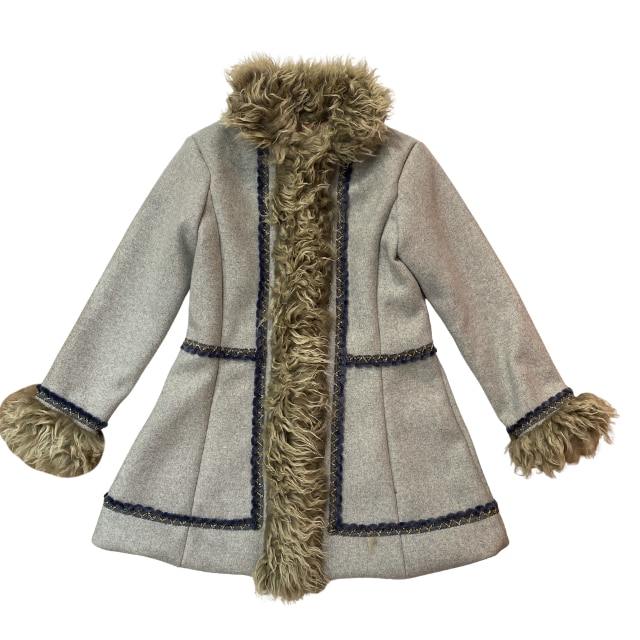 Cojoc costum popular traditional romanesc, postav gri cu blanita, fete ...