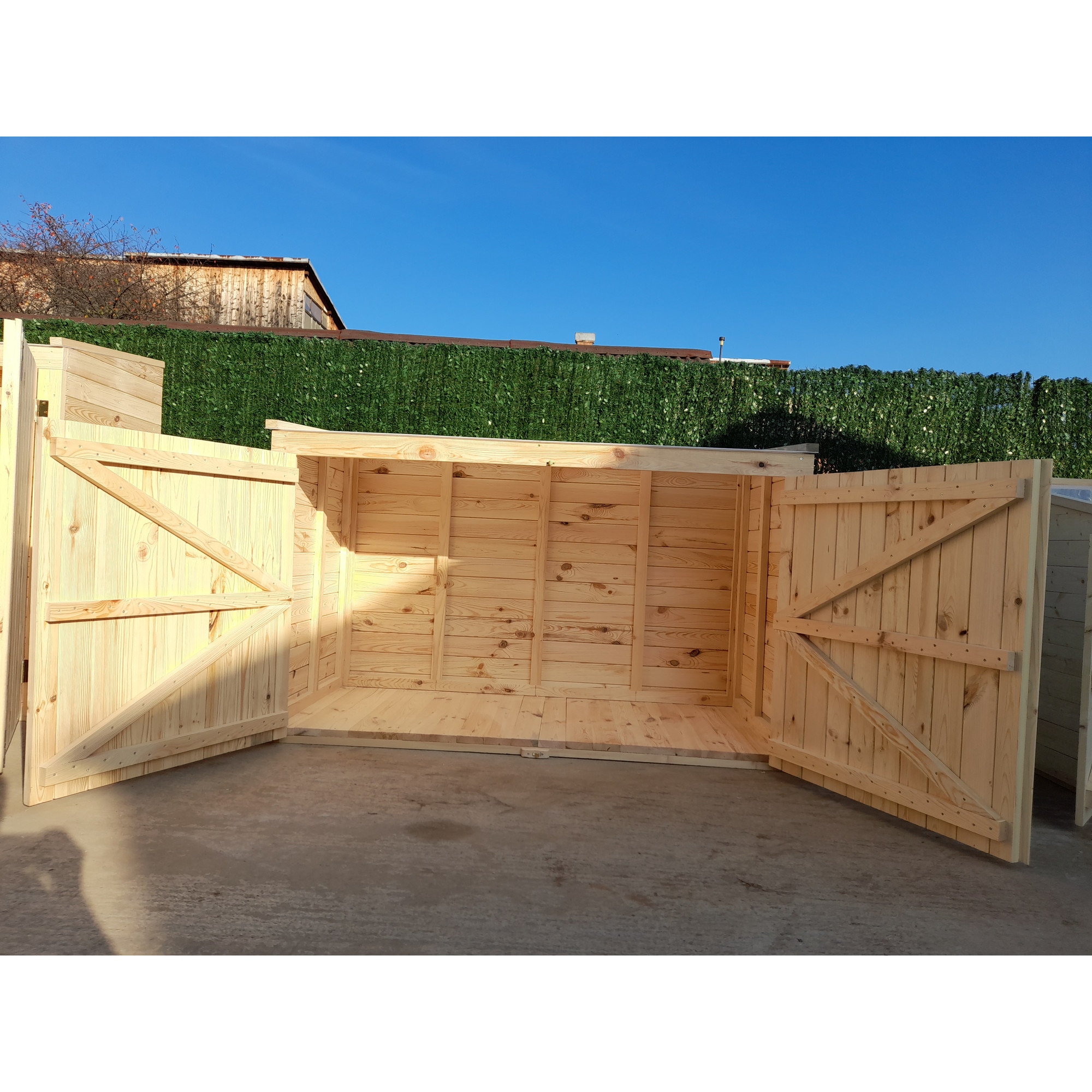 Dulap de gradina din lemn 2095 x 956 mm, grosime 28 mm, 2000L - eMAG.ro