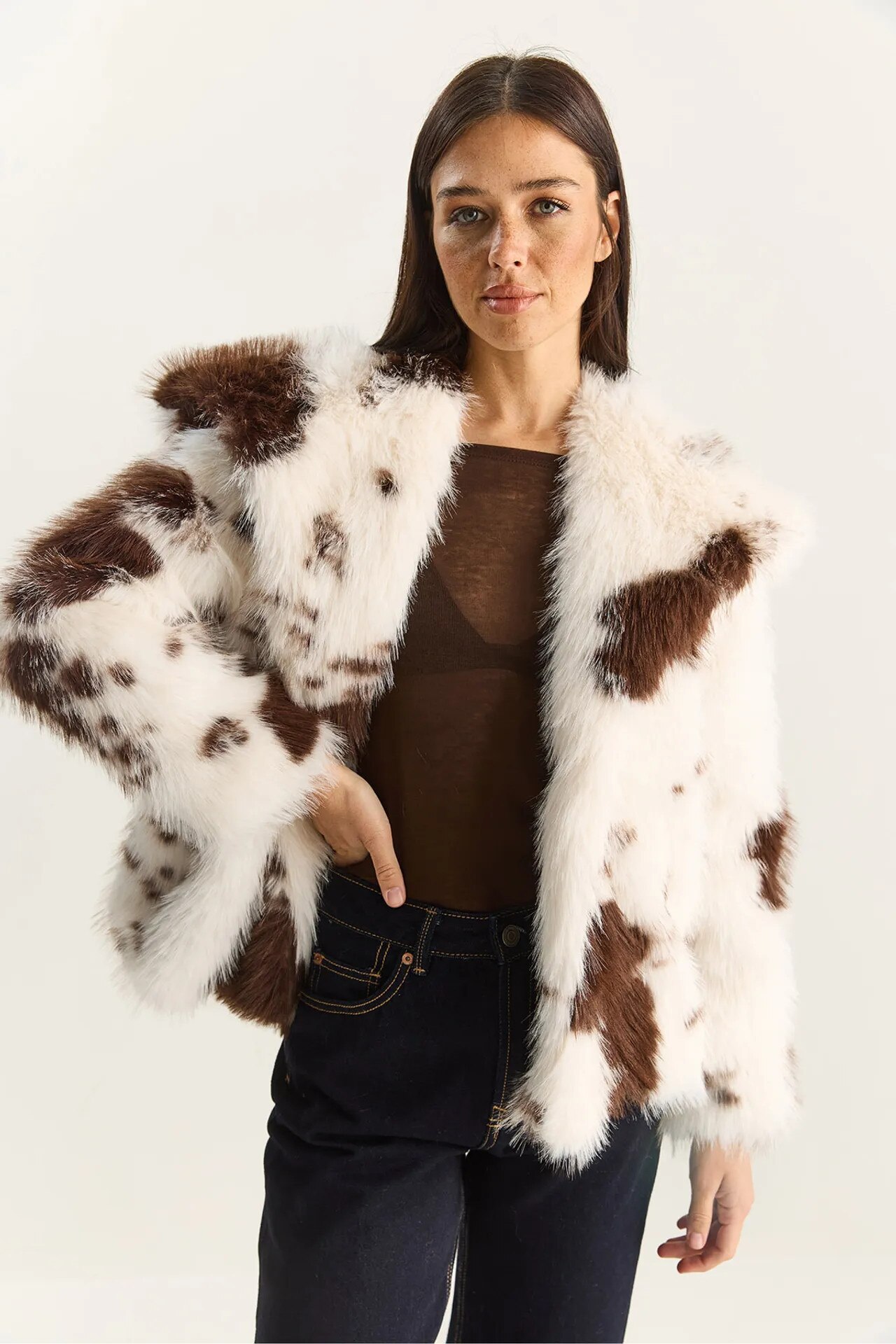 Geaca oversized, Bianco Lucci, blana artificiala, alb/maro - eMAG.ro