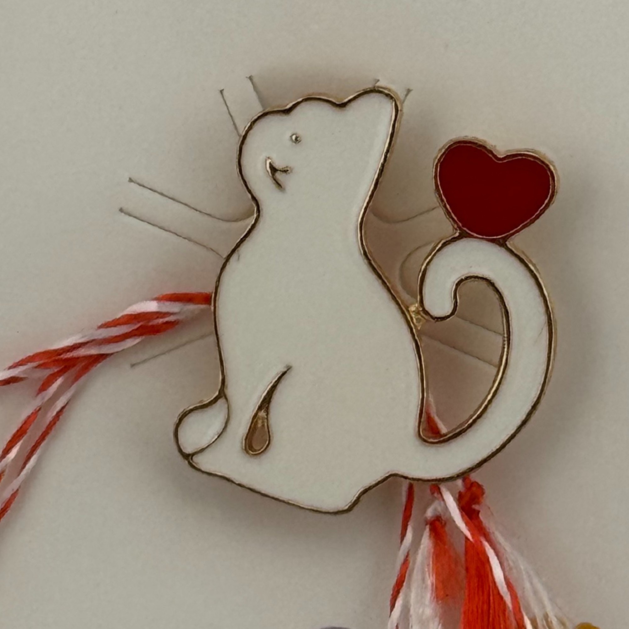 Martisor pentru copii, Jolie, Material Metal, Ambalaj Carton cu Design ...